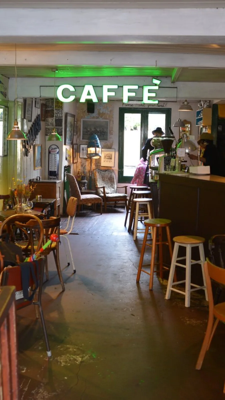 London's 11 Prettiest Vintage Cafes with Perfect Retro Vibes